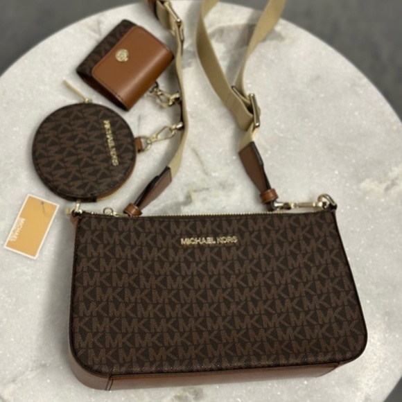 MICHAEL Michael Kors | Bags | Michael Michael Kors Jet Set Travel ...